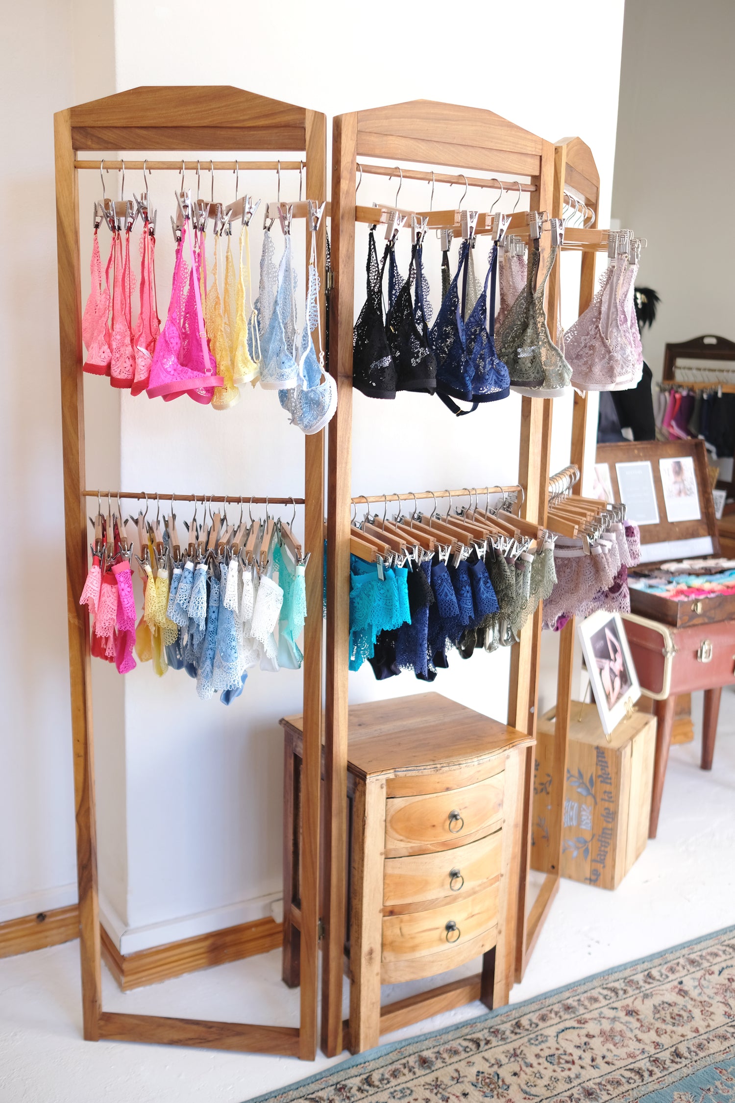 Contact – Takkleberry